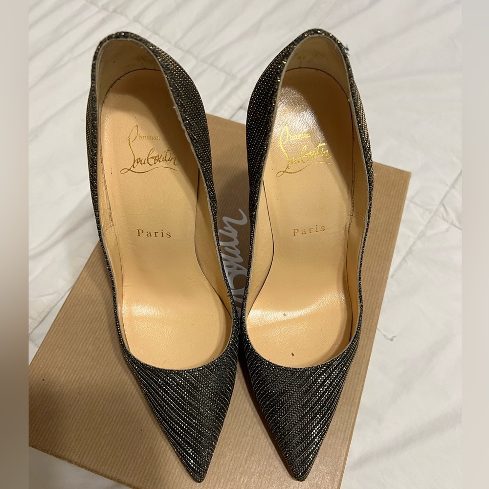 Christian Louboutin So Kate Pump - Gem